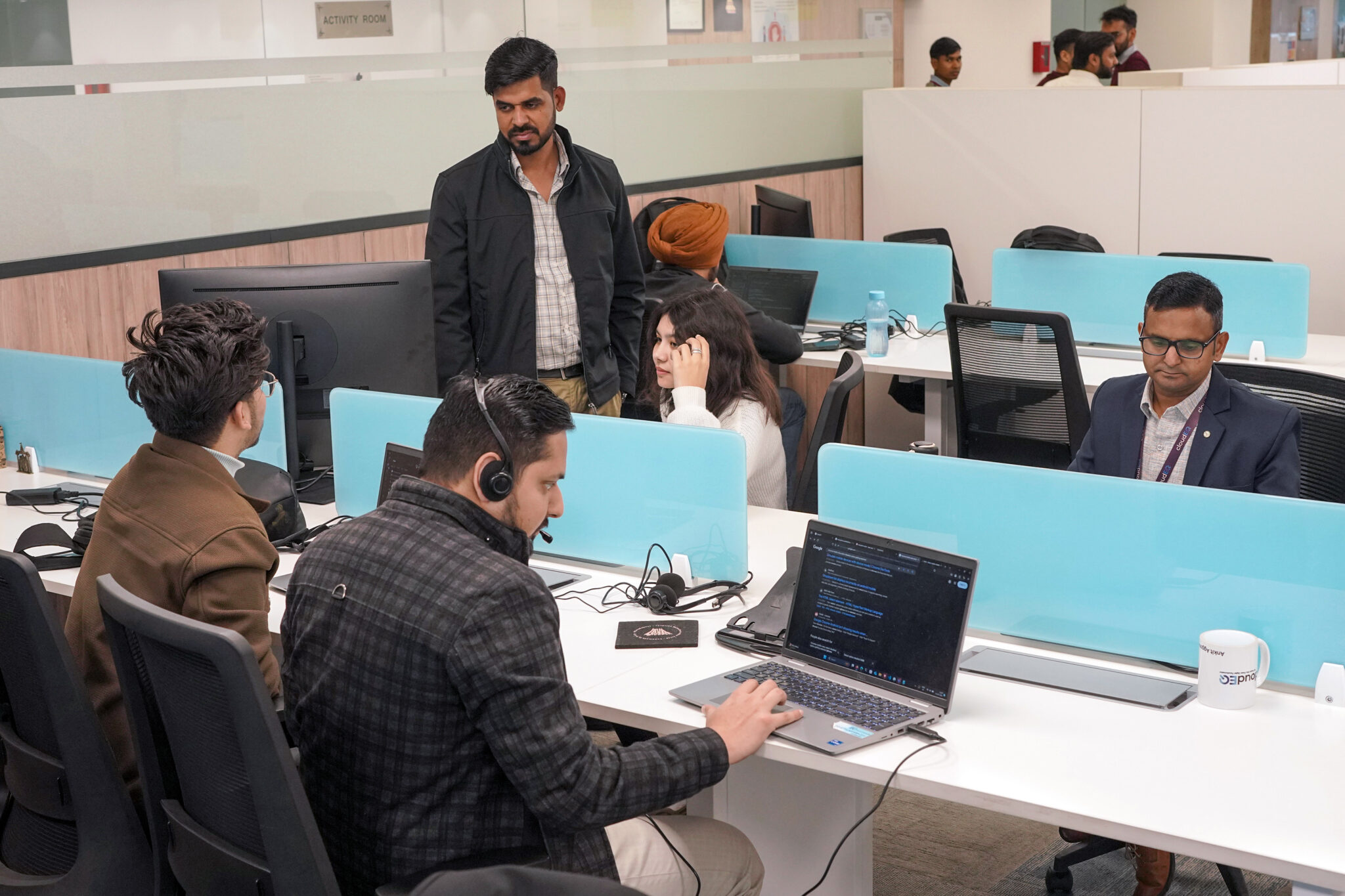 About US - cloudEQ Inc